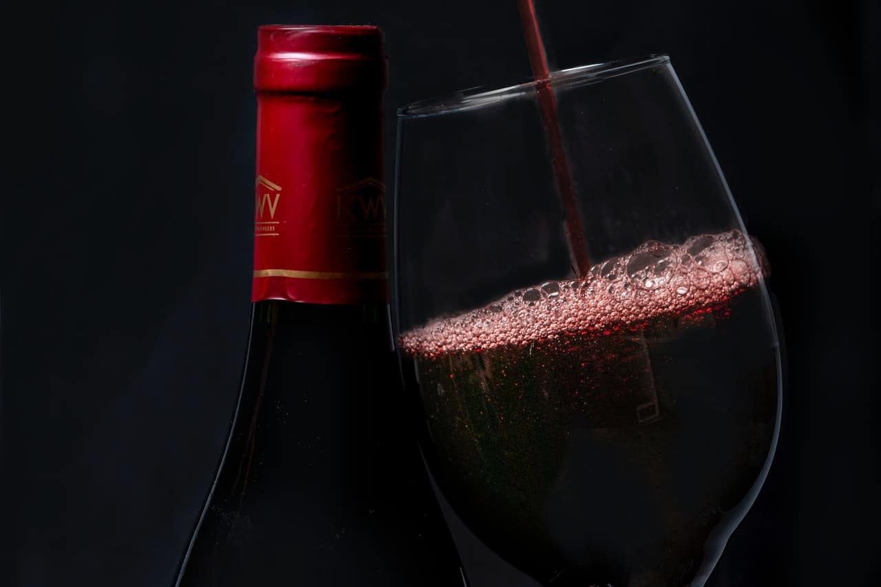 Tout savoir sur le vin bleu - Vignobles.net